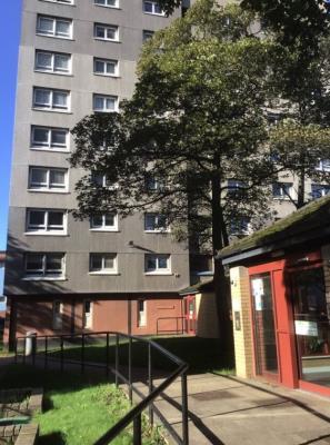 2 bed 2nd floor high rise flat in Crosby/Park - Homechoice Lincs