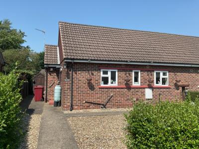 2 bed bungalow in Brigg - Homechoice Lincs